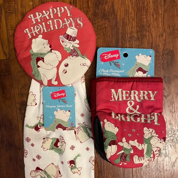 Disney | Holiday | Disney Christmas Winnie The Pooh And Friends Towel And Oven Mitt Set | Poshmark